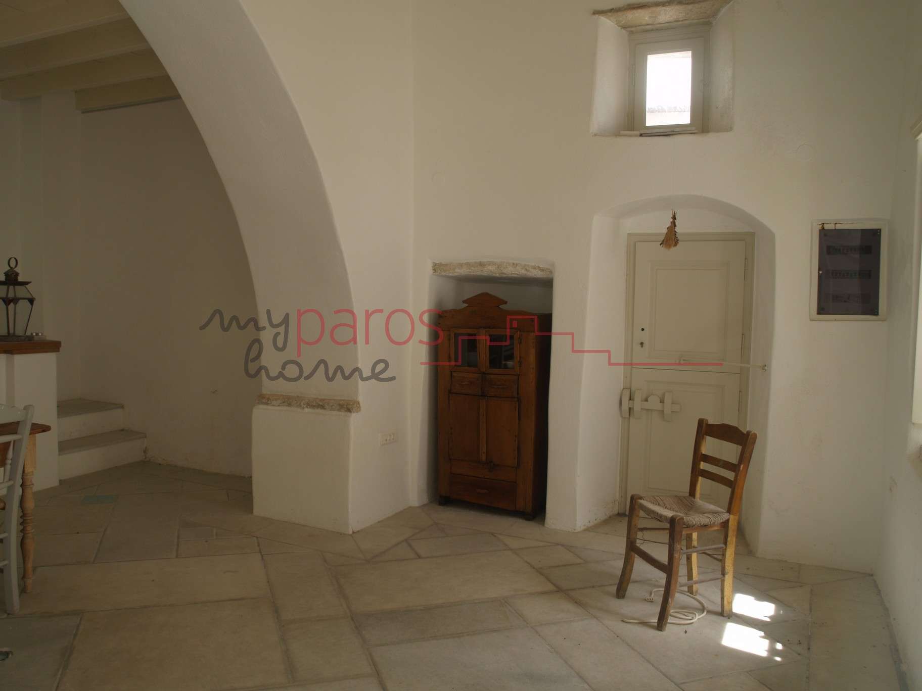Α 147 ΑΝΑΚΑΙΝΙΣΜΕΝΗ ΙΣΟΓΕΙΑ ΠΑΡΑΔΟΣΙΑΚΗ ΚΑΤΟΙΚΙΑ ΣΤΟ ΚΕΝΤΡΟ ΤΩΝ ΛΕΥΚΩΝ ...