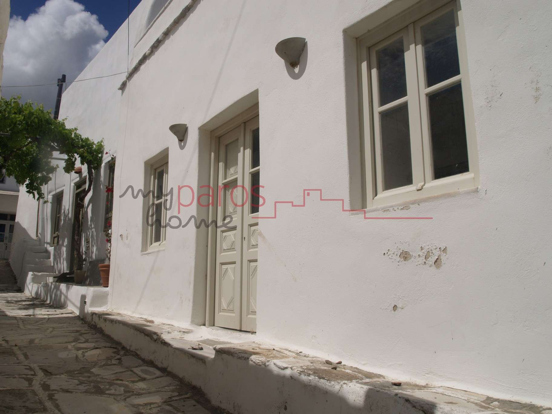 Α 147 ΑΝΑΚΑΙΝΙΣΜΕΝΗ ΙΣΟΓΕΙΑ ΠΑΡΑΔΟΣΙΑΚΗ ΚΑΤΟΙΚΙΑ ΣΤΟ ΚΕΝΤΡΟ ΤΩΝ ΛΕΥΚΩΝ ...